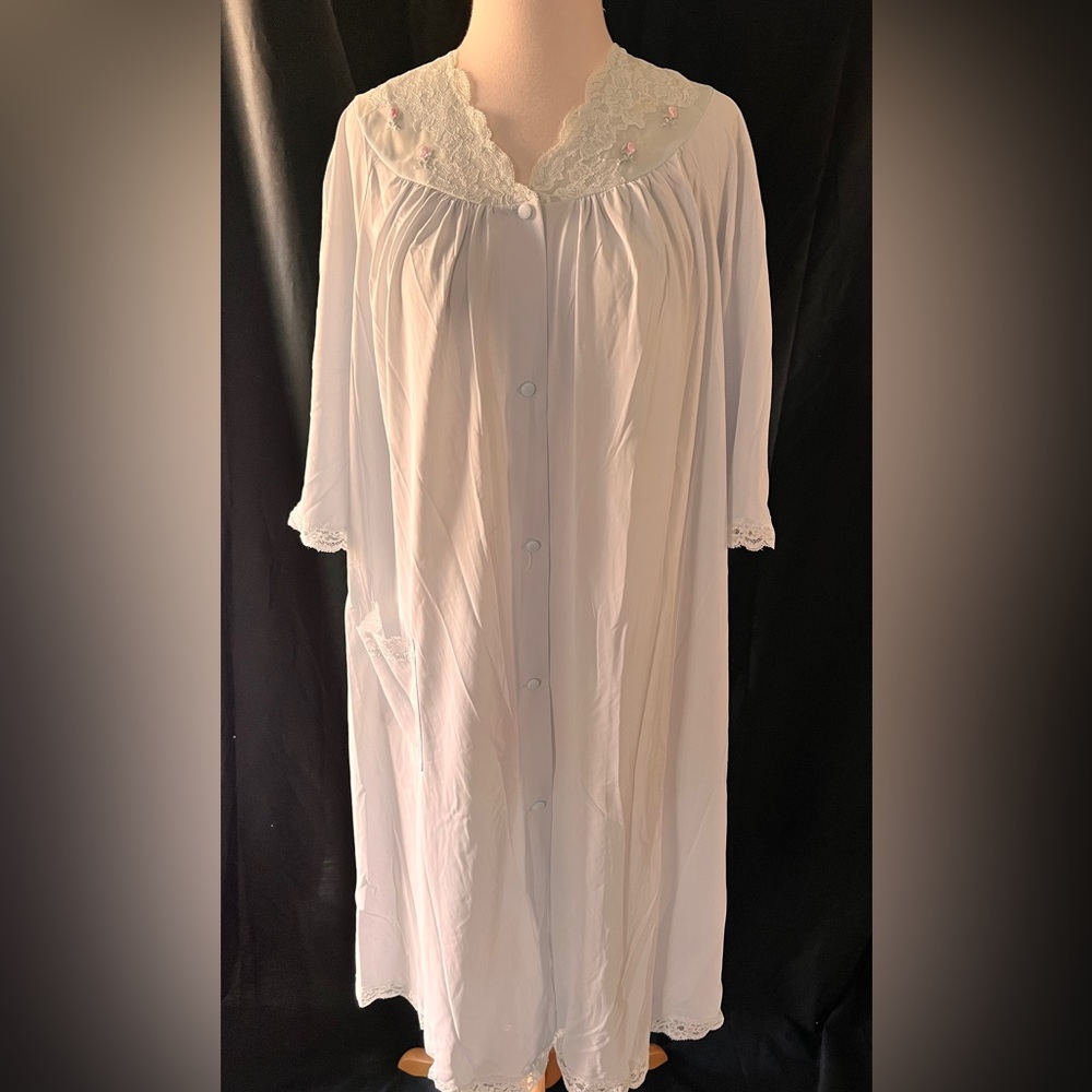 Shadowline Nylon And Lace Robe Light Blue Size Medium - Gem
